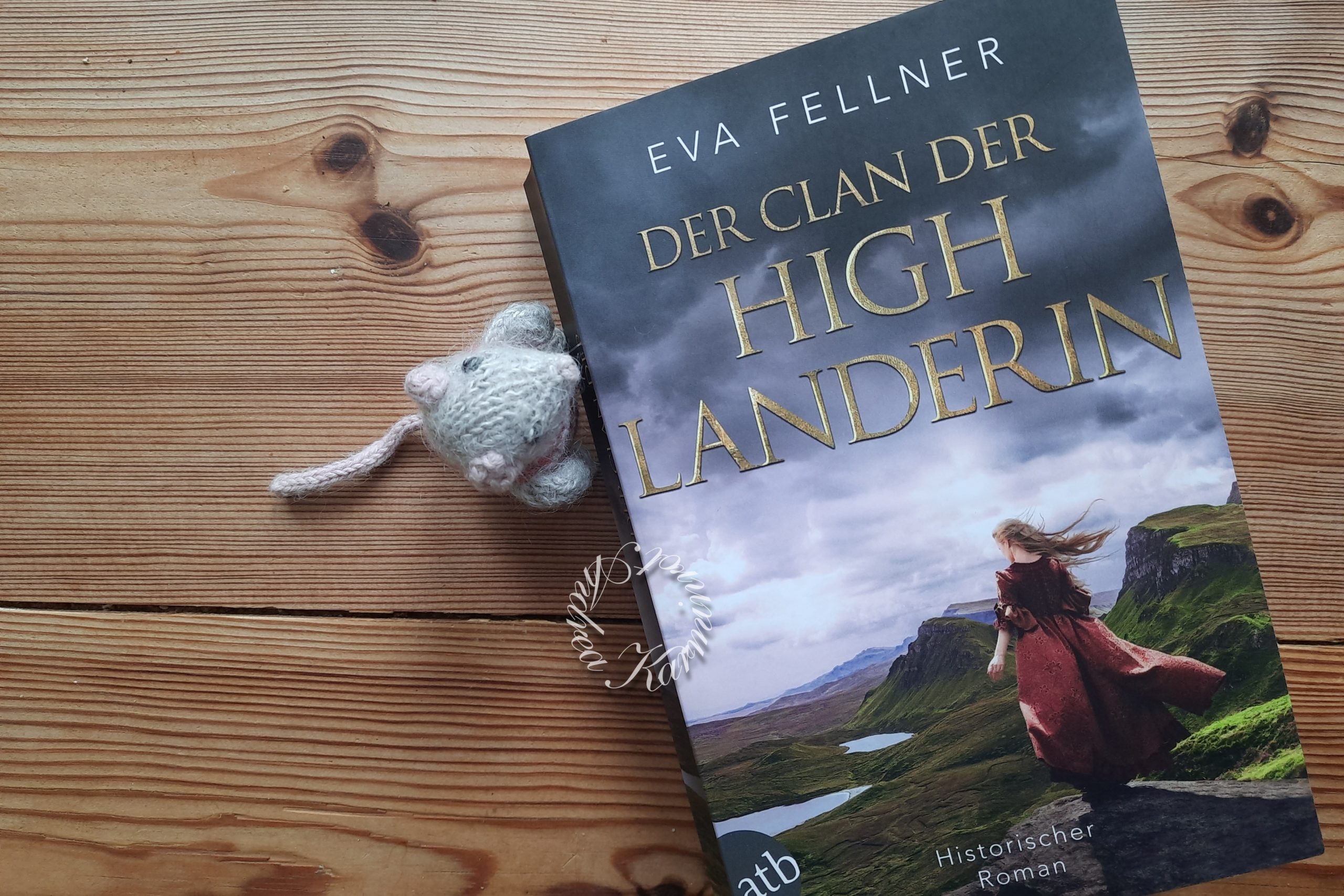 Der Clan der Highlanderin - Karminrot Lesezimmer
